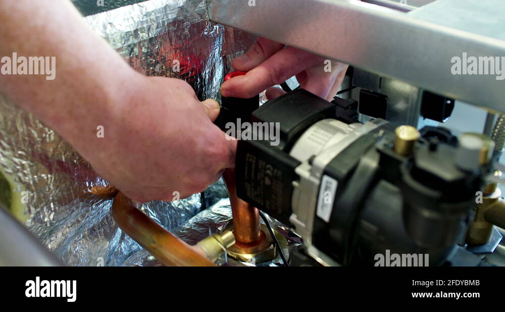 Adjusting valve Stock Videos & Footage - HD and 4K Video Clips - Alamy