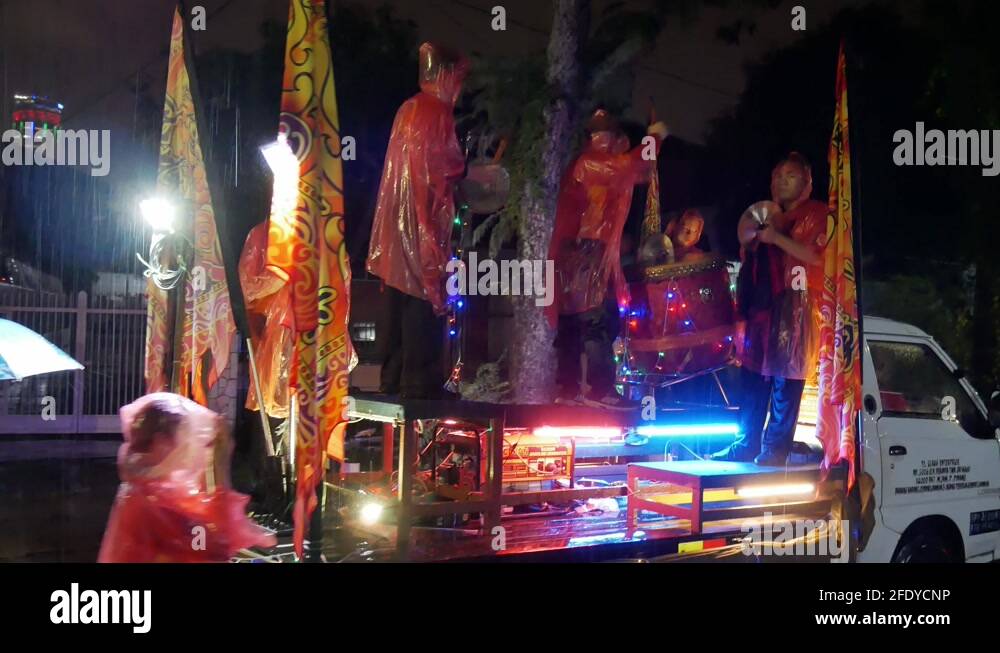 Carnival float lorry Stock Videos & Footage - HD and 4K Video Clips - Alamy