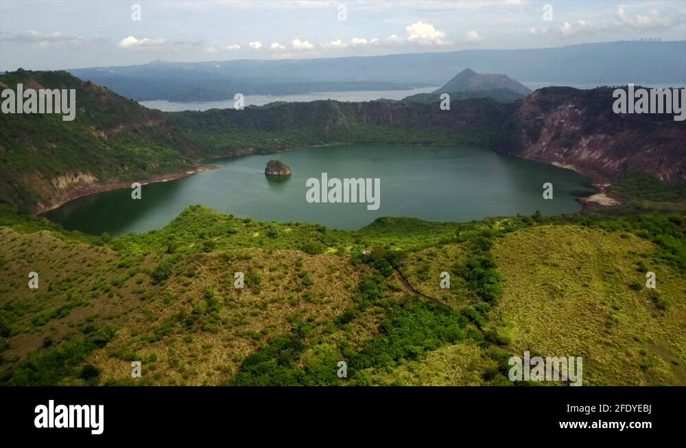 Taal volcano eruption philippines Stock Videos & Footage - HD and 4K ...