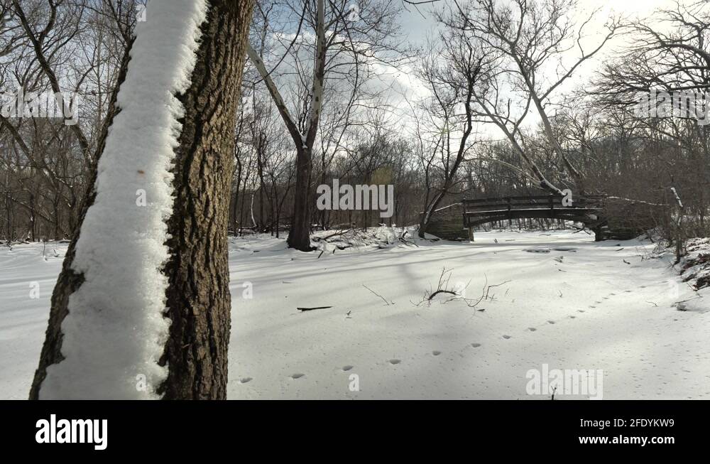 Frozen bridge Stock Videos & Footage - HD and 4K Video Clips - Alamy