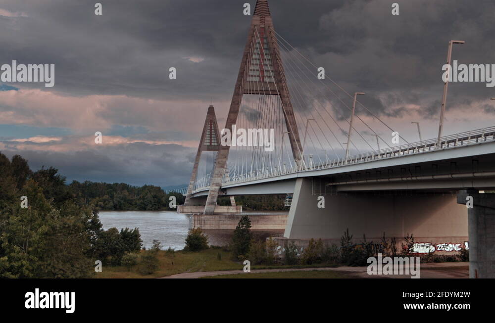 Biggest bridge Stock Videos & Footage - HD and 4K Video Clips - Alamy