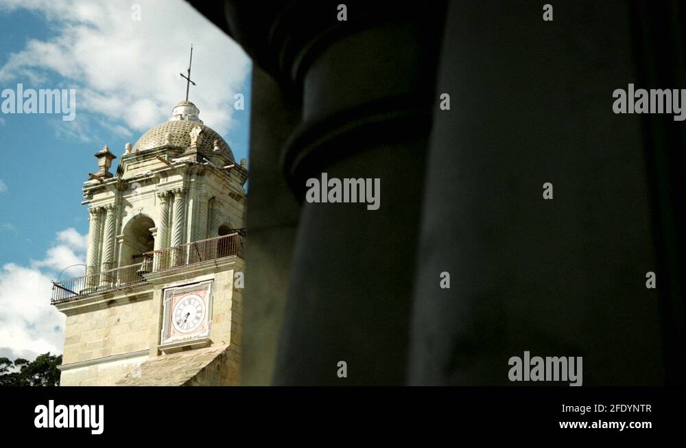 Bandera de oaxaca Stock Videos & Footage - HD and 4K Video Clips - Alamy