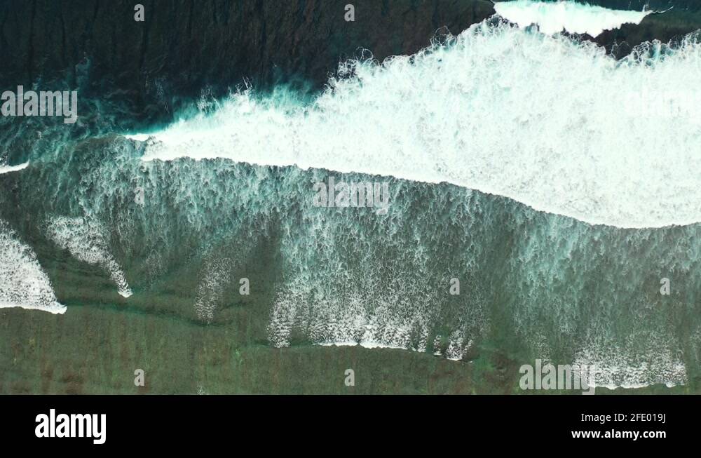 Raging ocean Stock Videos & Footage - HD and 4K Video Clips - Alamy