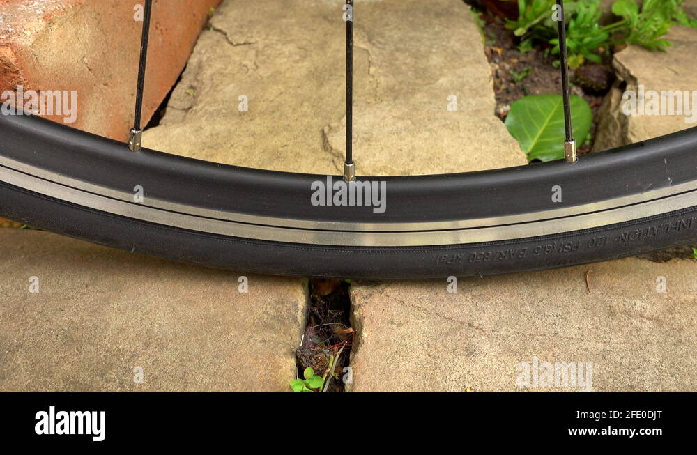 Tyre road Stock Videos & Footage - HD and 4K Video Clips - Alamy