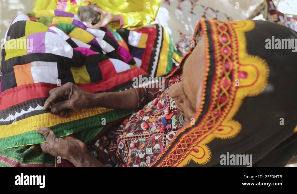 Traditional quilt Stock Videos & Footage - HD and 4K Video Clips - Alamy