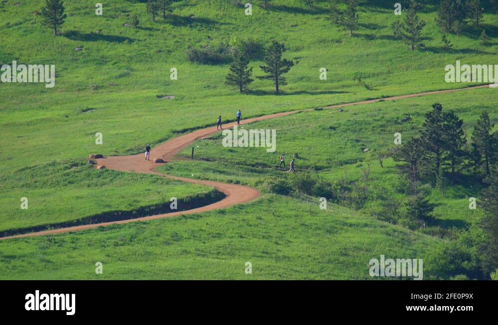 Curve trail Stock Videos & Footage - HD and 4K Video Clips - Alamy