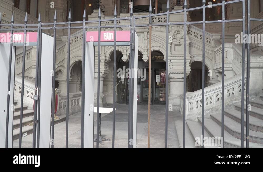 Kremlin entrance gate Stock Videos & Footage - HD and 4K Video Clips ...