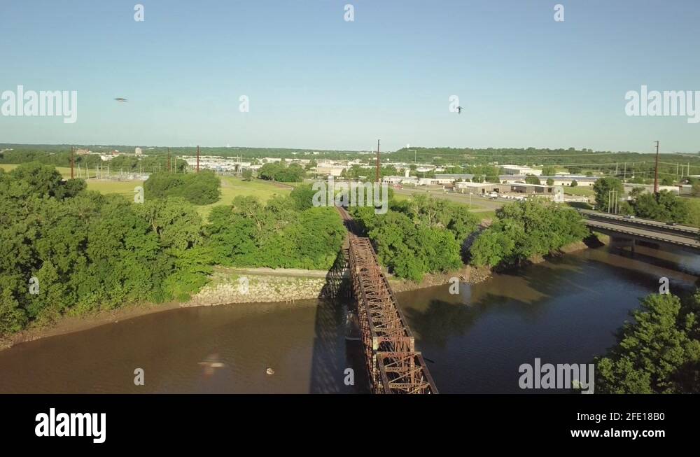 Truss railroad bridge Stock Videos & Footage - HD and 4K Video Clips ...
