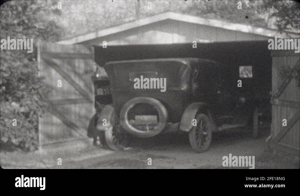 Garage 1930s Stock Videos & Footage - HD and 4K Video Clips - Alamy