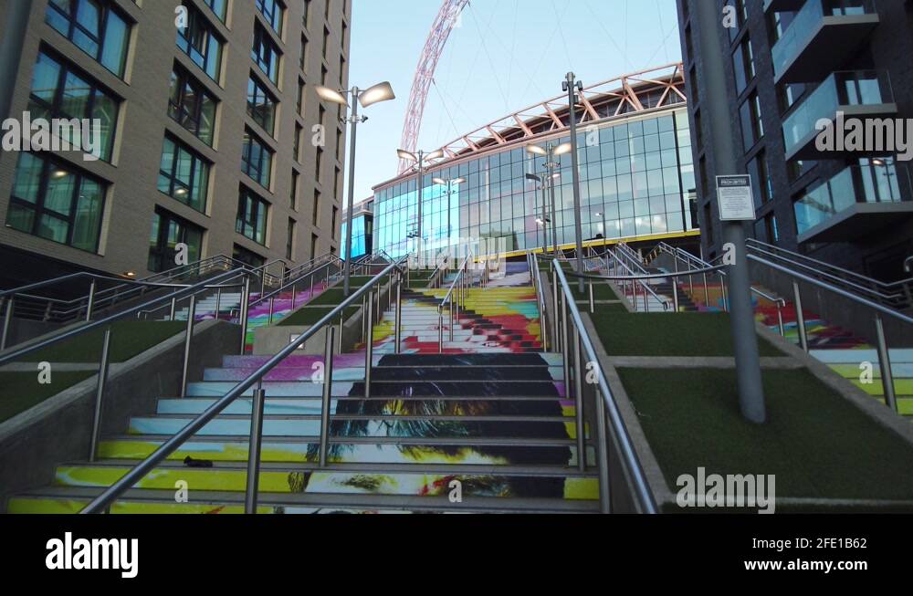 Outside wembley stadium Stock Videos & Footage - HD and 4K Video Clips ...