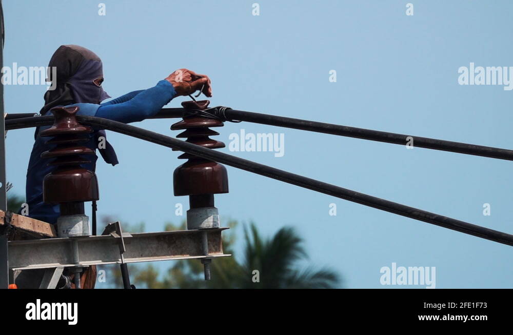 Electrician on electricity pole Stock Videos & Footage - HD and 4K ...