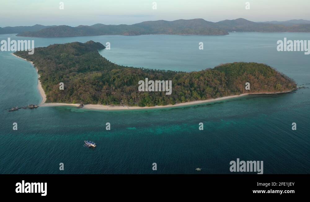 Full view of Gintu Island Philippines in the Linapacan archipelago with ...