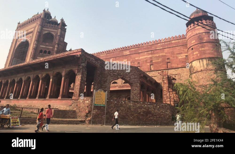 Tourists fatehpur sikri Stock Videos & Footage - HD and 4K Video Clips ...