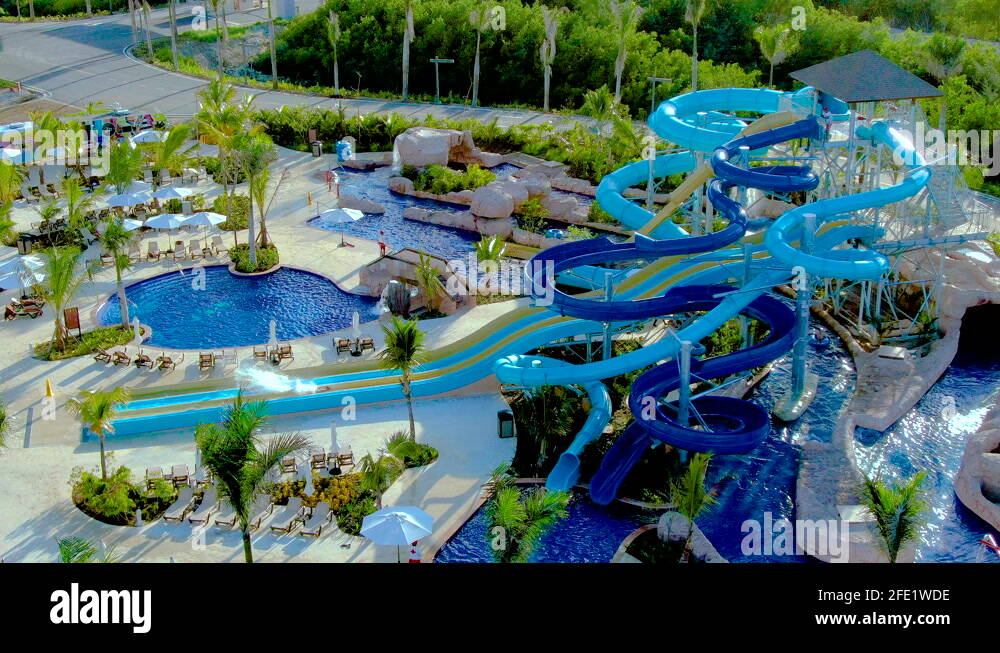 Splash down landing Stock Videos & Footage - HD and 4K Video Clips - Alamy