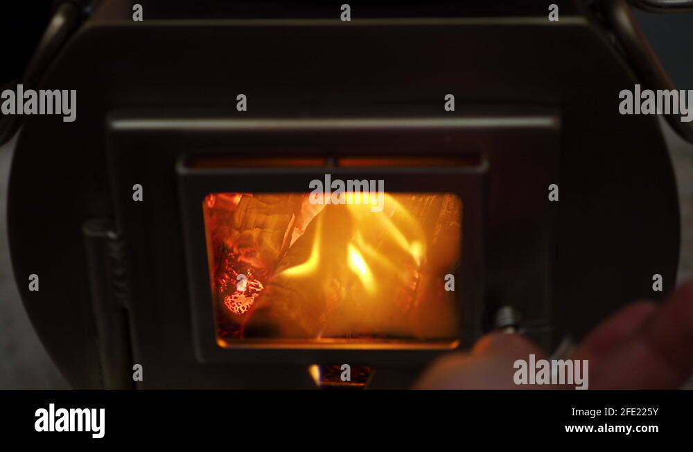 Open wood stove Stock Videos & Footage - HD and 4K Video Clips - Alamy