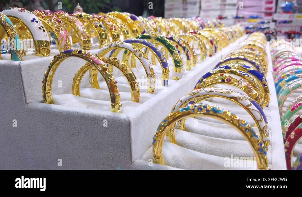 Gold shop market display Stock Videos & Footage - HD and 4K Video Clips ...