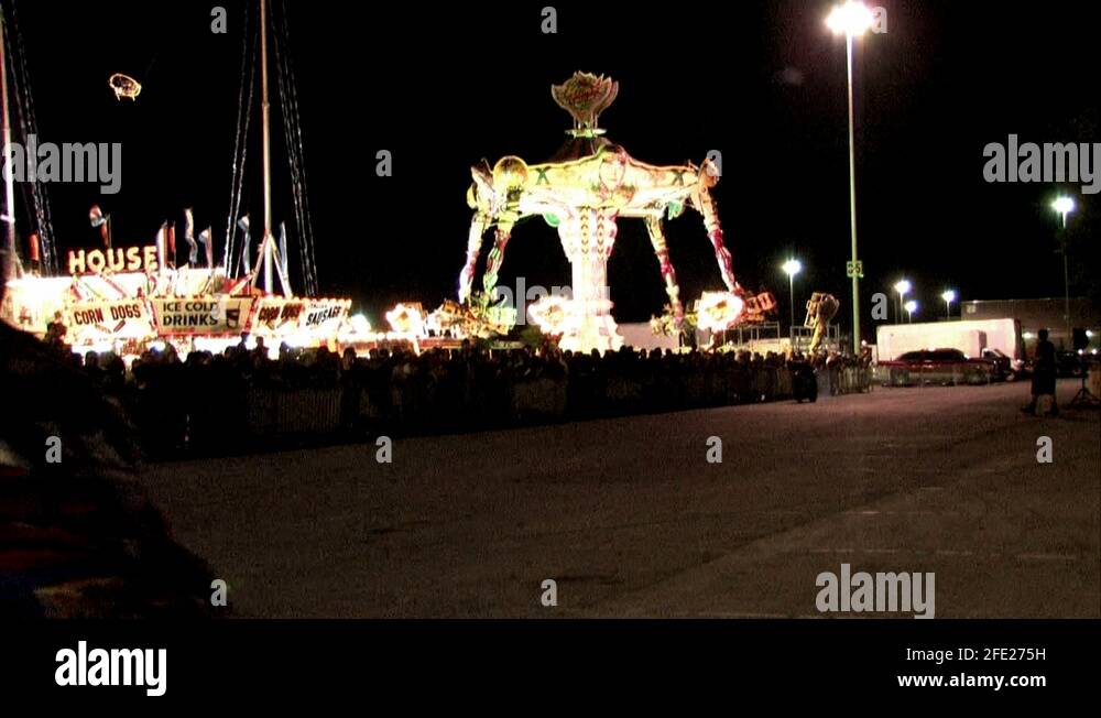 Carnival stunt Stock Videos & Footage - HD and 4K Video Clips - Alamy