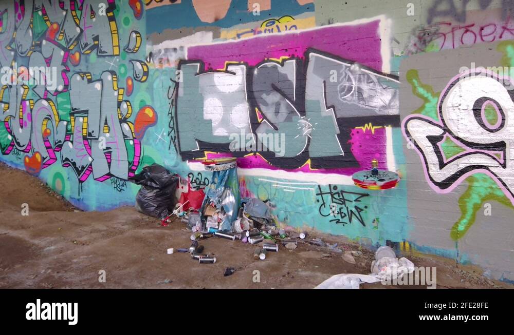 Neo graffiti Stock Videos & Footage - HD and 4K Video Clips - Alamy