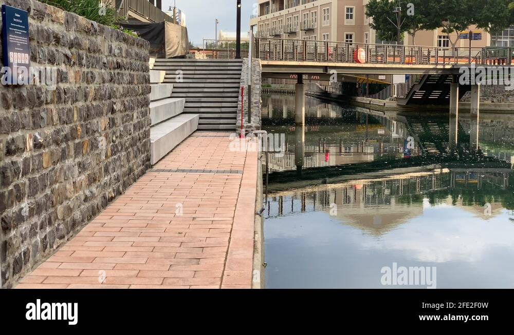 Connecting bridges Stock Videos & Footage - HD and 4K Video Clips - Alamy