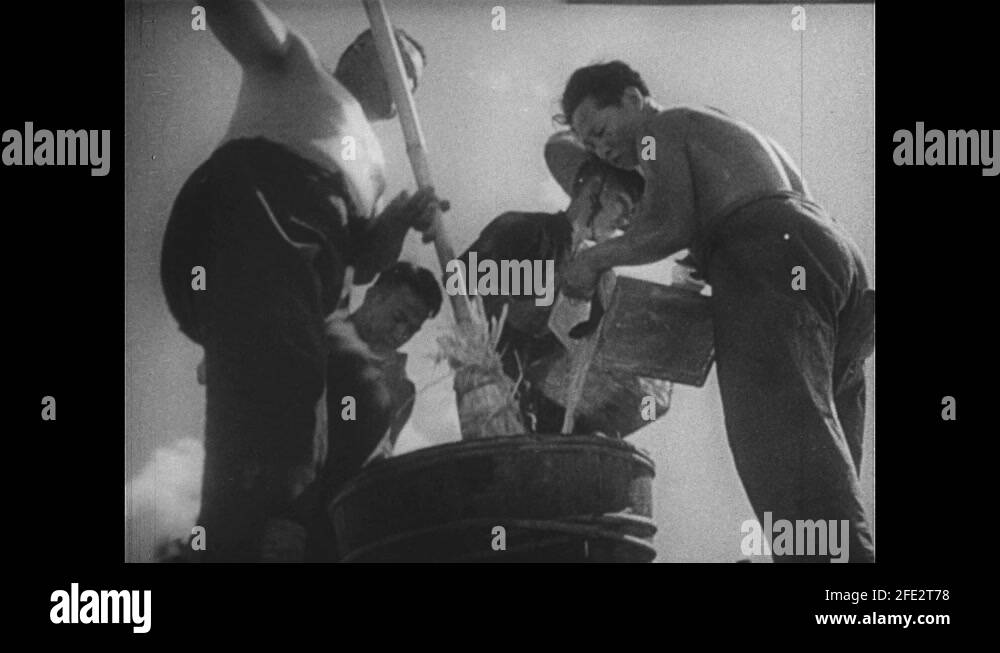 1940s laborers Stock Videos & Footage - HD and 4K Video Clips - Alamy