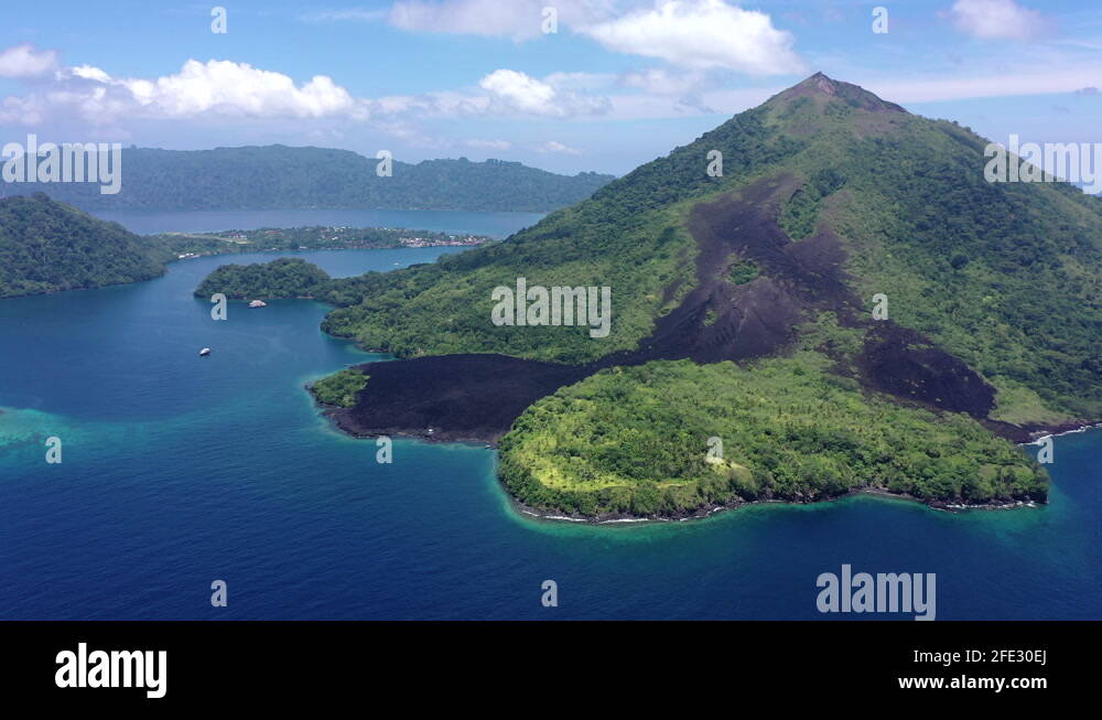 Gunung api Stock Videos & Footage - HD and 4K Video Clips - Alamy
