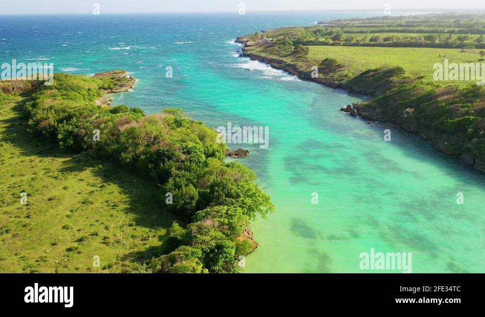 Crisp ocean Stock Videos & Footage - HD and 4K Video Clips - Alamy