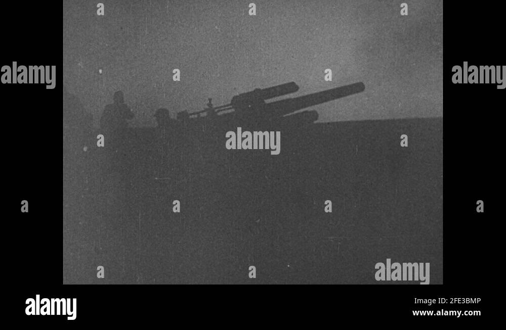 2 cannons Stock Videos & Footage - HD and 4K Video Clips - Alamy