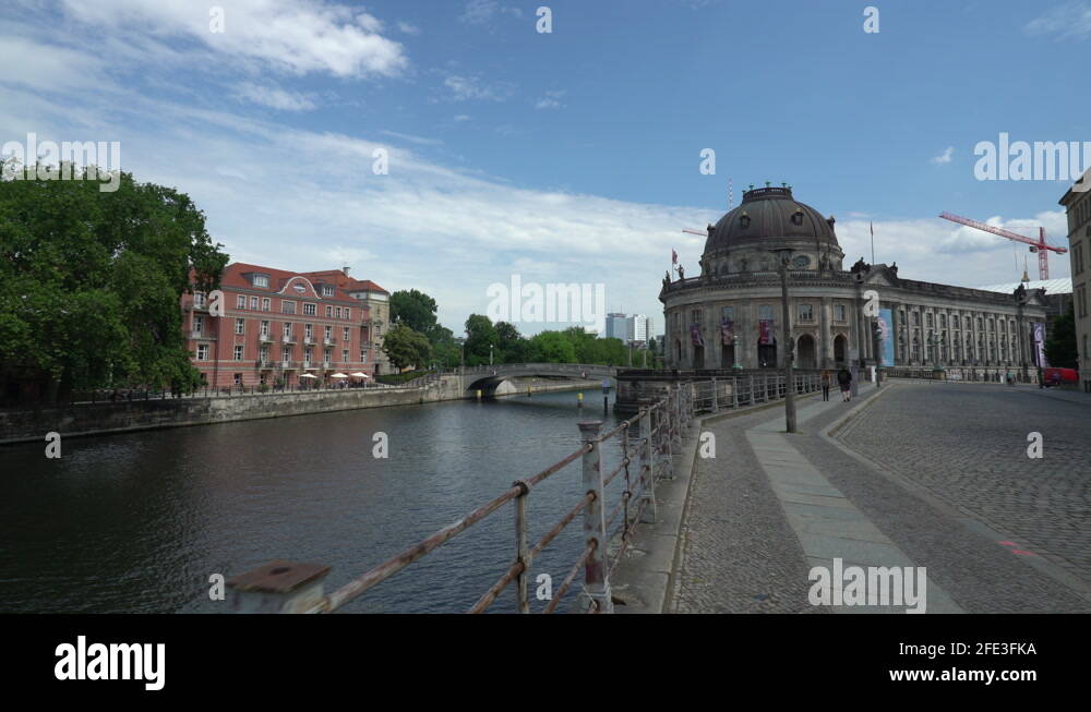 Bode museum bridge Stock Videos & Footage - HD and 4K Video Clips - Alamy