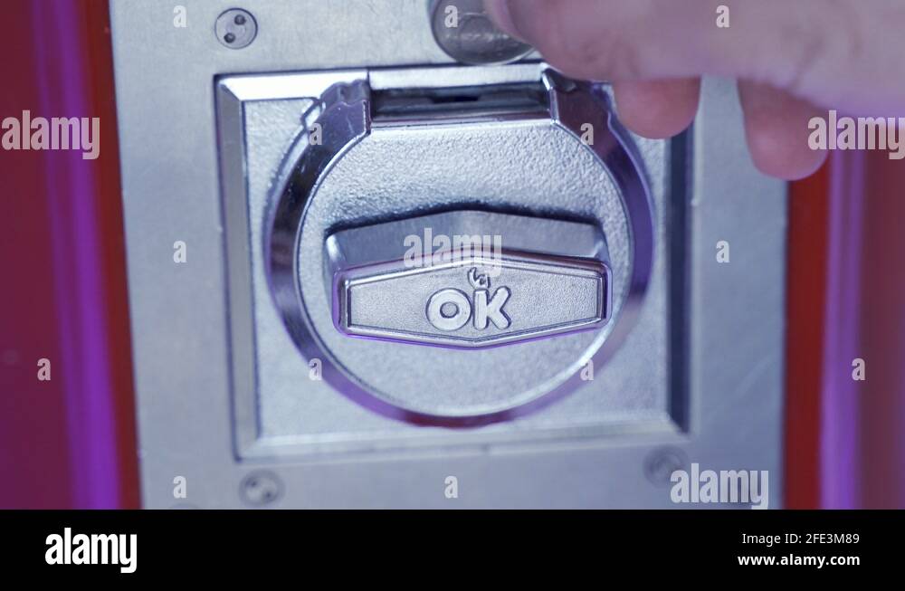 Bubble gum dispenser Stock Videos & Footage - HD and 4K Video Clips - Alamy