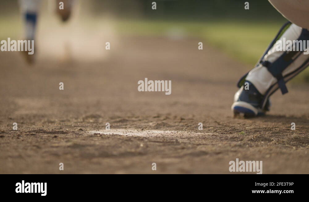 Sliding into home Stock Videos & Footage - HD and 4K Video Clips - Alamy