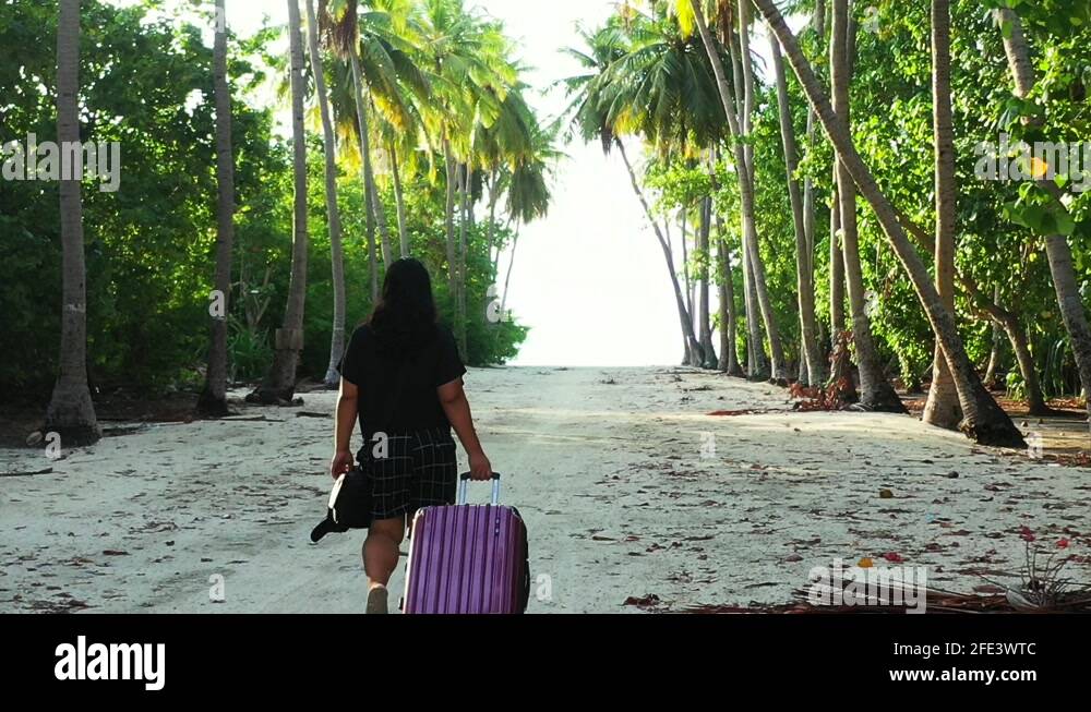 Sandy pathway Stock Videos & Footage - HD and 4K Video Clips - Alamy