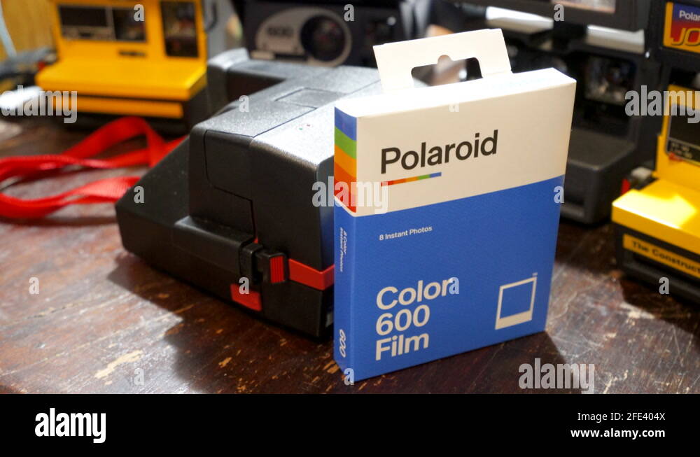 Polaroid film Stock Videos & Footage - HD and 4K Video Clips - Alamy