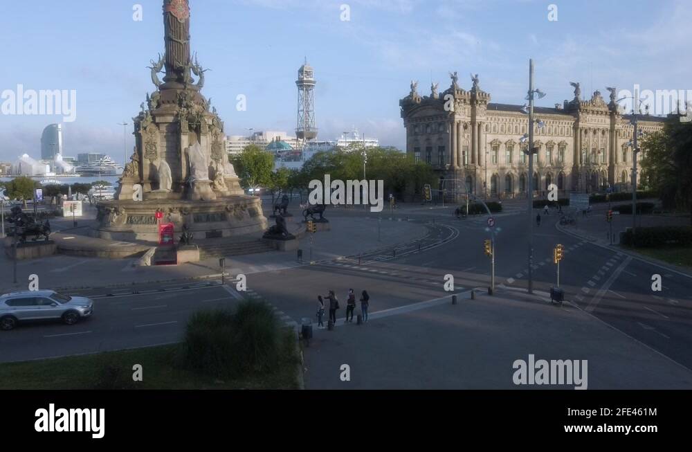 Statue roundabout Stock Videos & Footage - HD and 4K Video Clips - Alamy