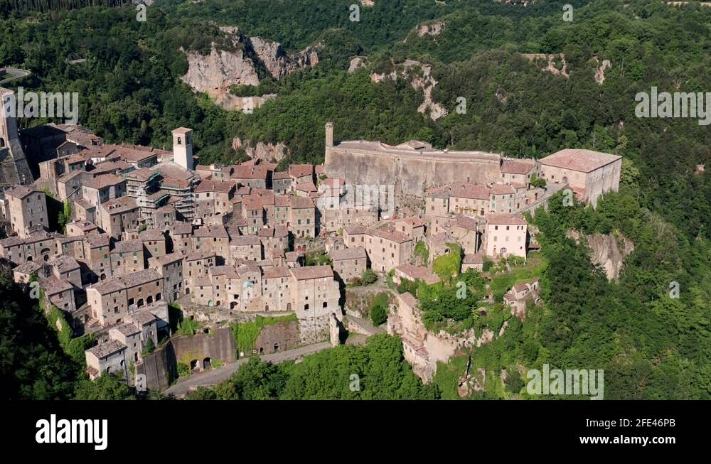Sorano castle Stock Videos & Footage - HD and 4K Video Clips - Alamy
