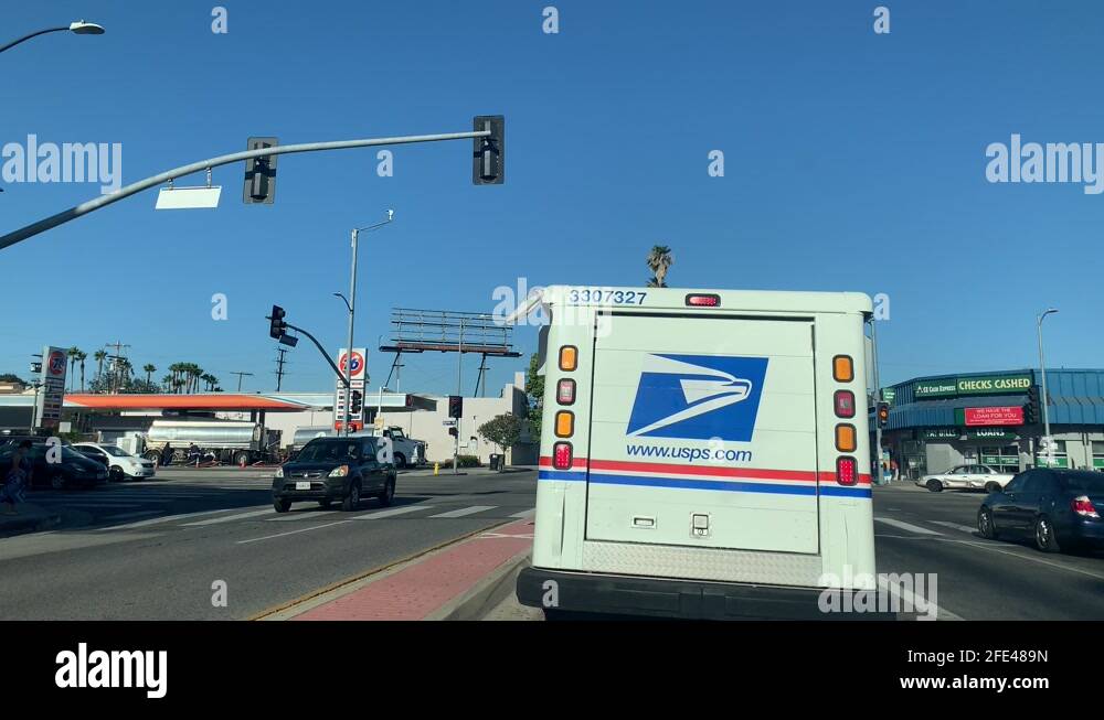 Usps mail truck Stock Videos & Footage - HD and 4K Video Clips - Alamy