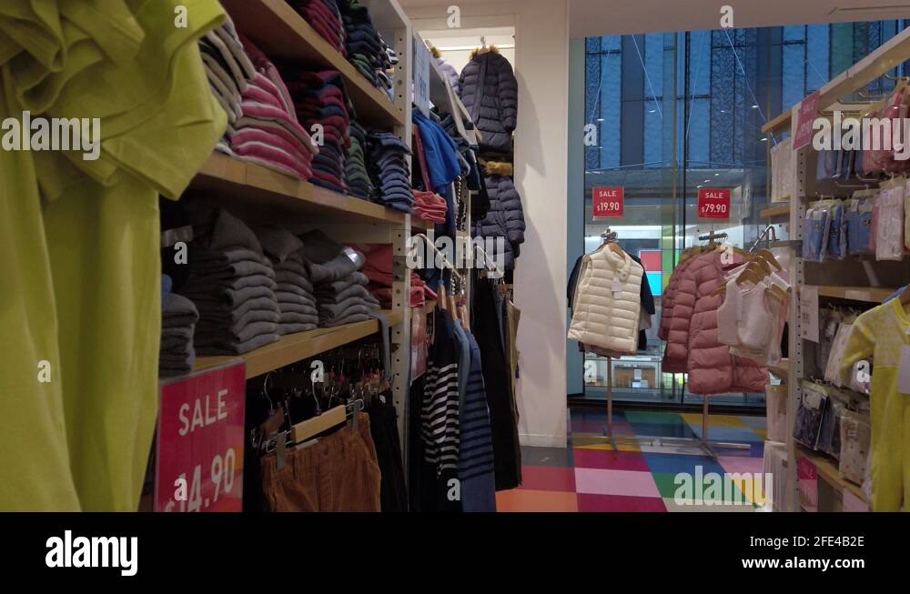 Uniqlo store exterior Stock Videos & Footage - HD and 4K Video Clips ...