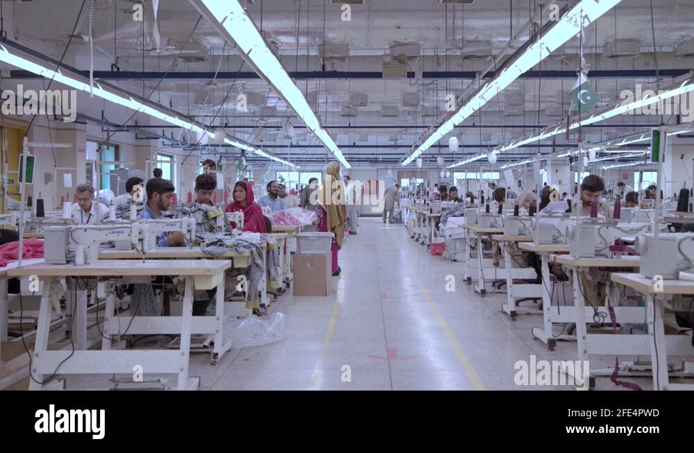 Sewingmachines Stock Videos & Footage - HD and 4K Video Clips - Alamy