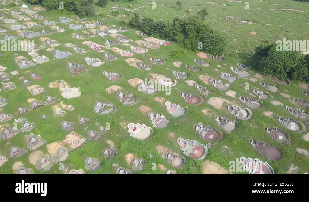 Chinese graveyard in cemetery Stock Videos & Footage - HD and 4K Video ...