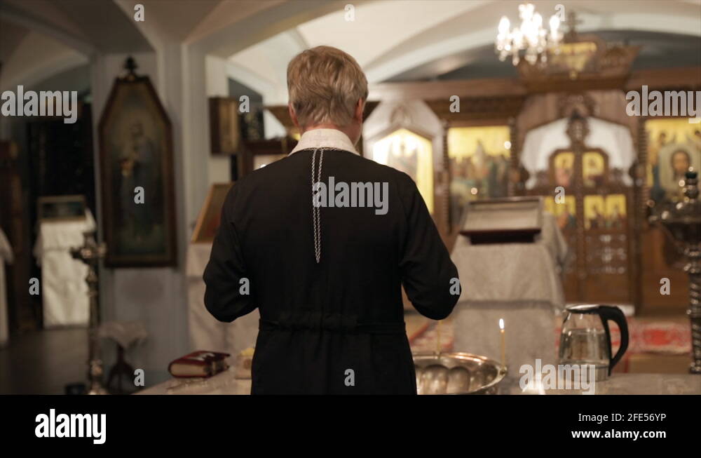 Pulpit robe Stock Videos & Footage - HD and 4K Video Clips - Alamy