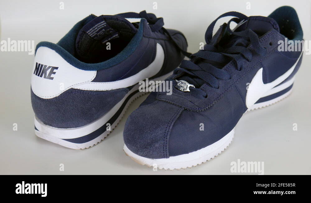 Trendy shoe Stock Videos & Footage - HD and 4K Video Clips - Alamy