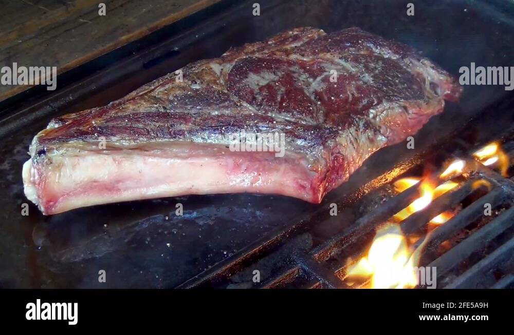 Rib joint beef Stock Videos & Footage - HD and 4K Video Clips - Alamy