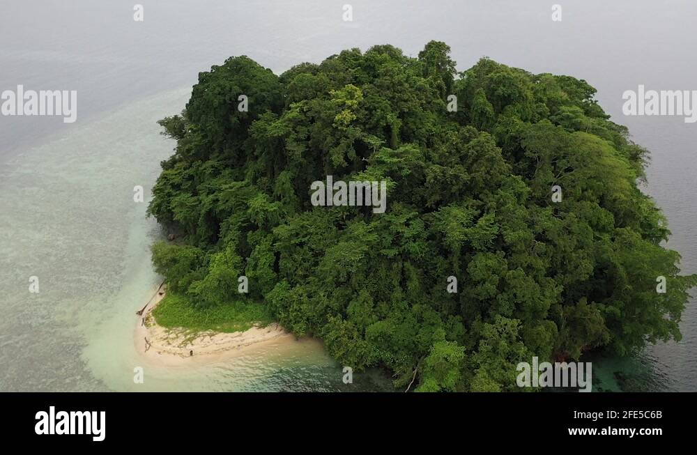 Tiny private island Stock Videos & Footage - HD and 4K Video Clips - Alamy