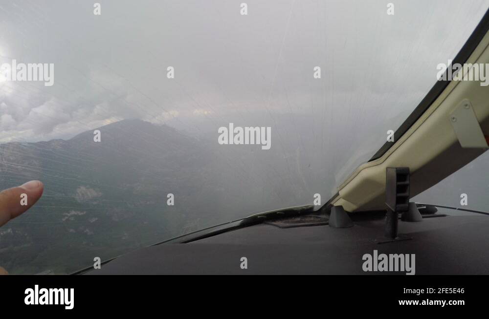 Aircraft windshield Stock Videos & Footage - HD and 4K Video Clips - Alamy