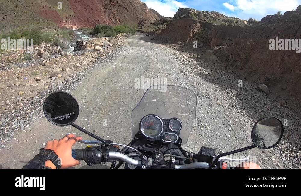 Bumpy road sign Stock Videos & Footage - HD and 4K Video Clips - Alamy