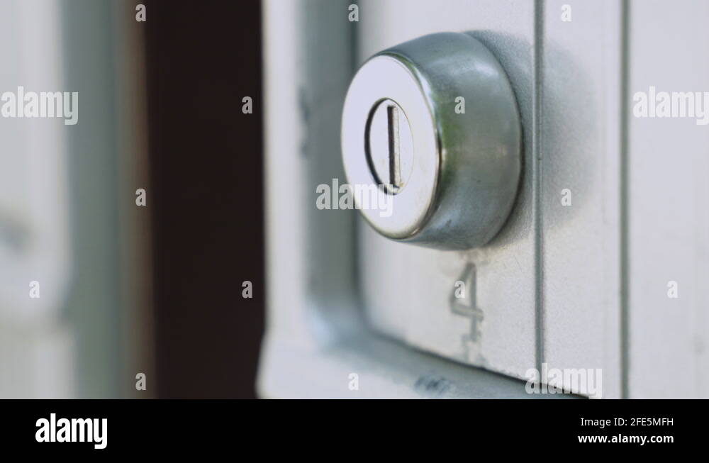 Ring mail Stock Videos & Footage - HD and 4K Video Clips - Alamy