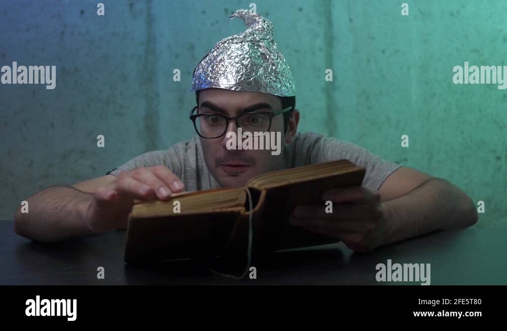 Mind reading helmet Stock Videos & Footage - HD and 4K Video Clips - Alamy