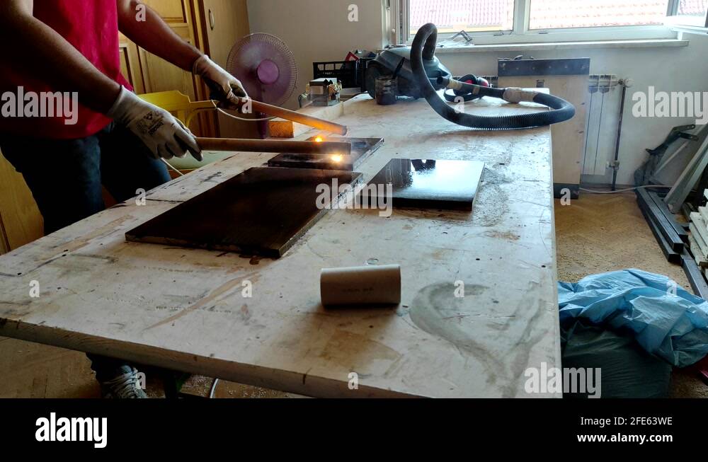 Lichtenberg machine Stock Videos & Footage - HD and 4K Video Clips - Alamy