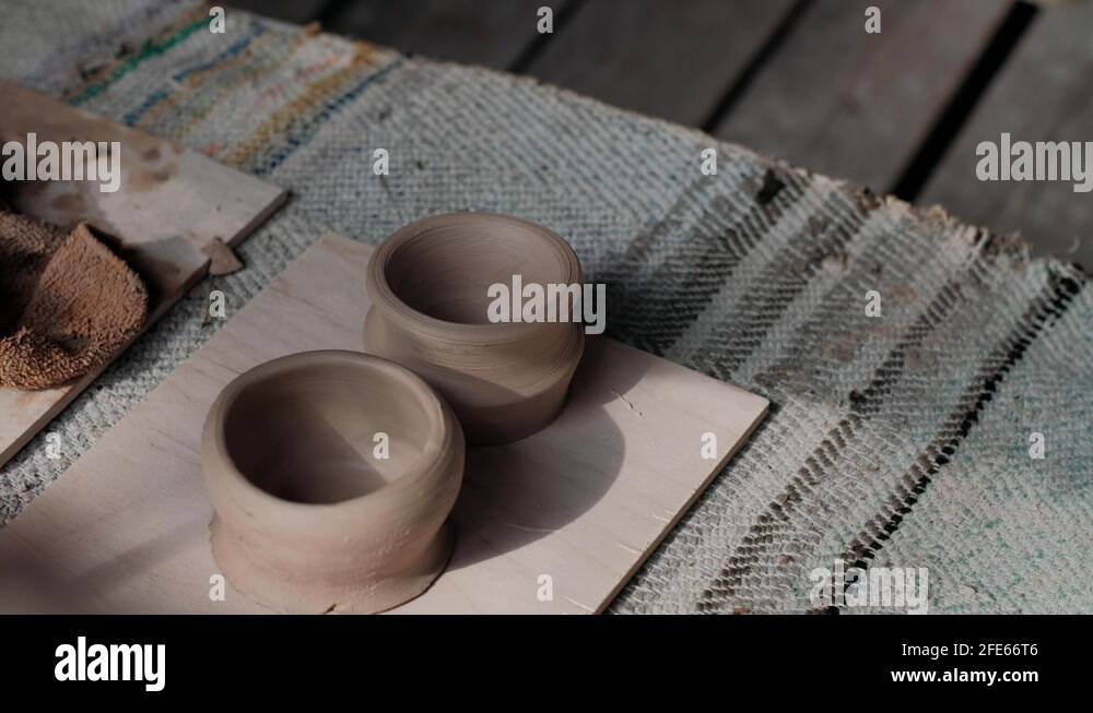 Clay folk art Stock Videos & Footage - HD and 4K Video Clips - Alamy