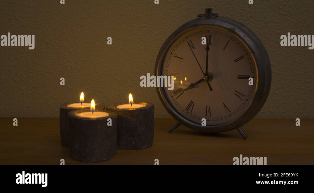Eight oclock Stock Videos & Footage - HD and 4K Video Clips - Alamy