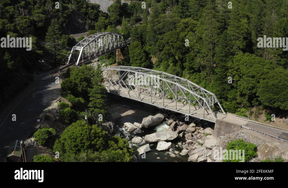 Through arch bridges Stock Videos & Footage - HD and 4K Video Clips - Alamy